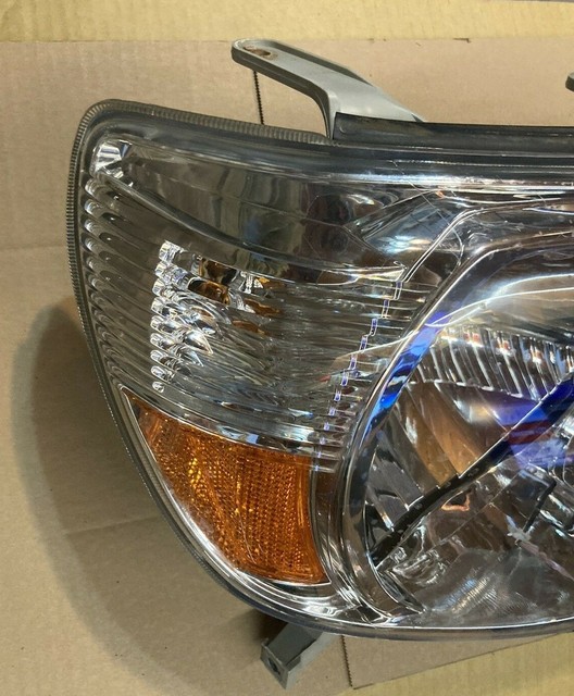 Headlight Assembly Fits Toyota Tacoma 312-1186r-ac 8111004163 To2503157 ...