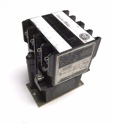 * Westinghouse Industrial Control Relay 240VDC Coil Cat# ARD440T .. VP ...