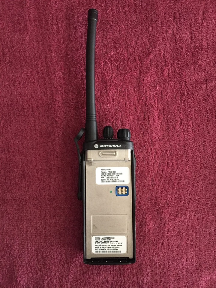 MOTOROLA HT750 VHF 16 CH 136-174MHZ 5W ANALOG WITH ACCESSORIES ...