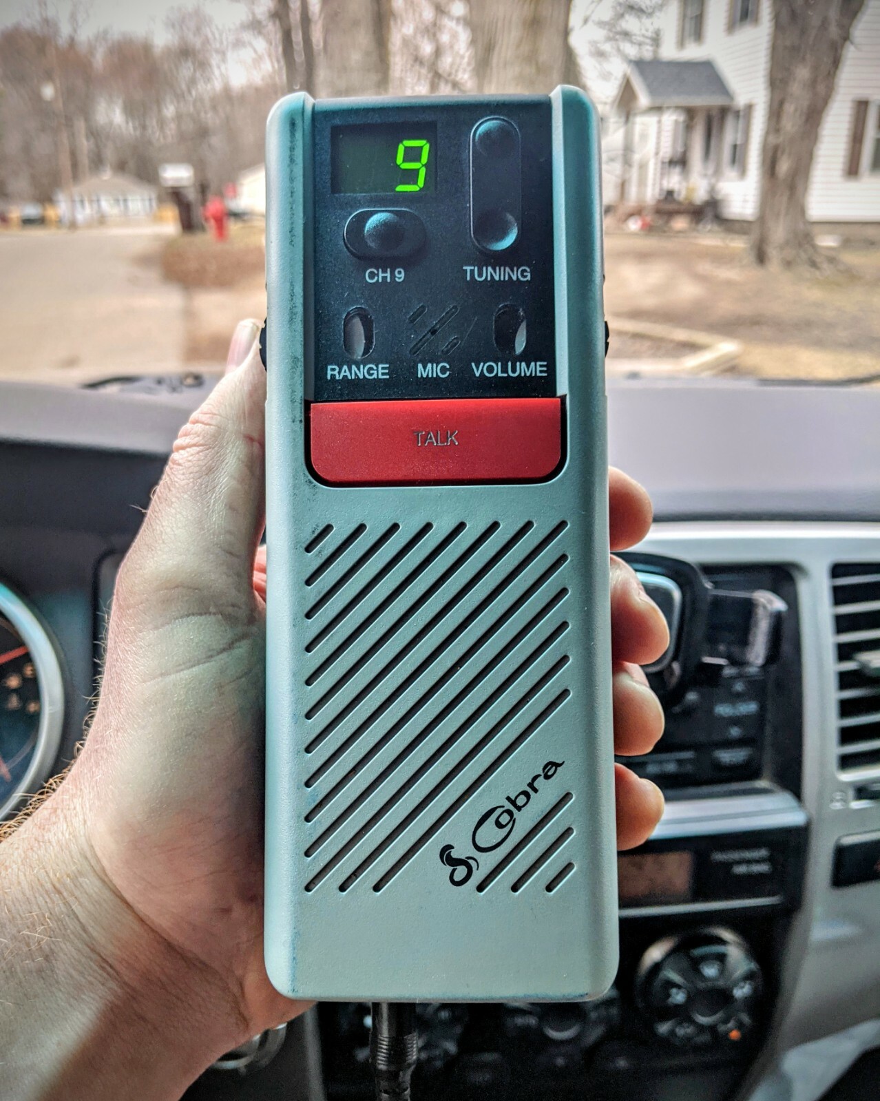 Cobra SOS 40 Channel Emergency Kit 2 Way CB Radio Model 39 Plus | eBay