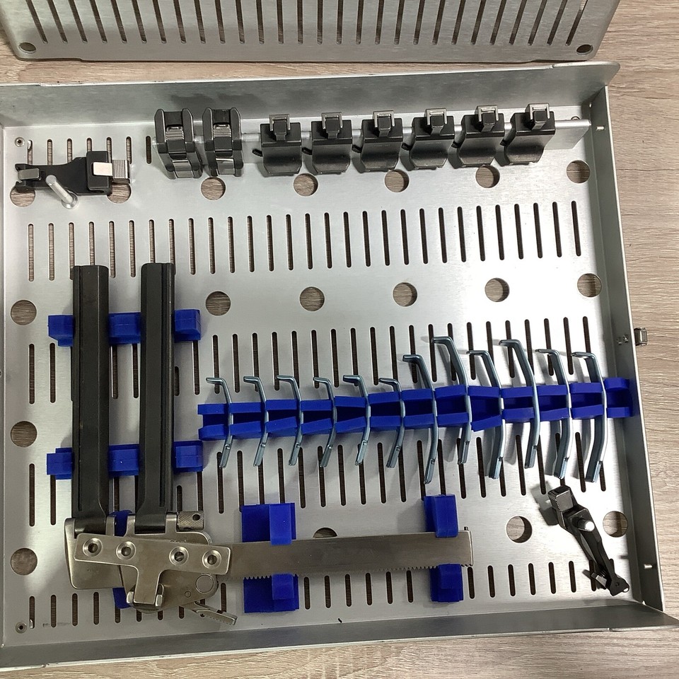 Koror Super Slide II Lumbar Retractor Set W Sterilization Tray | eBay