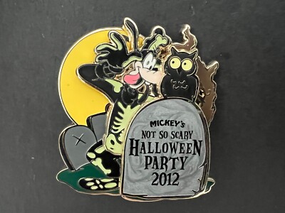 WDW MNSSHP 2012 - Goofy Dressed as a Skeleton in Graveyard - LE Disney ...