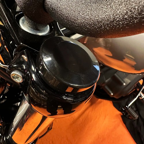 GLOSS BLACK UPPER FORK CAPS FOR HARLEY SOFTAIL 2018-2024 FXBB STREET ...