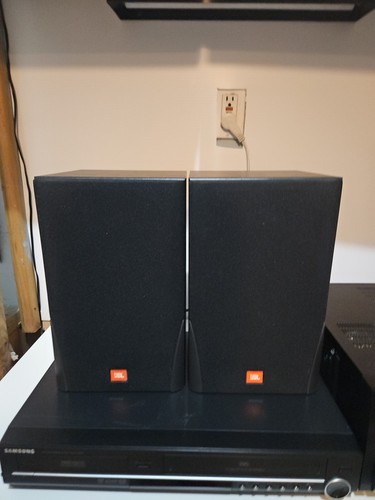 Two JBL MR25 Bookshelf Speakers Studio Monitors each with a tweeter & 6 ...