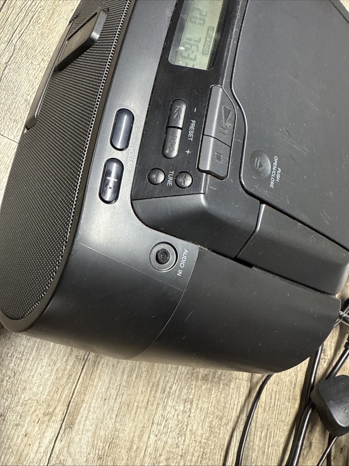 SONY Black portable ipod & CD player / radio I POD Dock - Vintage ...