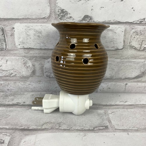 SCENTSY Groovy BROWN Nightlight Wall Plug-In Wax Mini Warmer | eBay