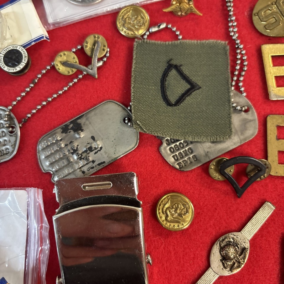 Lot If U.S. Military Patches Pins Buttons And More Great Collection ...