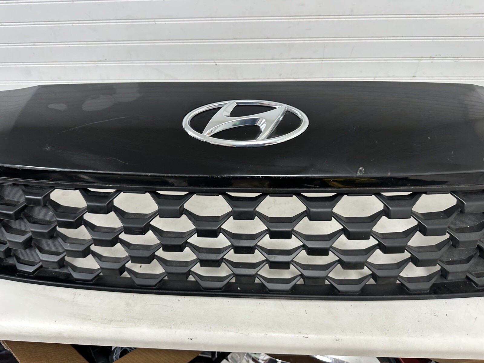 OEM 2022-2023 HYUNDAI KONA FRONT UPPER BUMPER GRILLE COVER 86511-J9CA0 ...