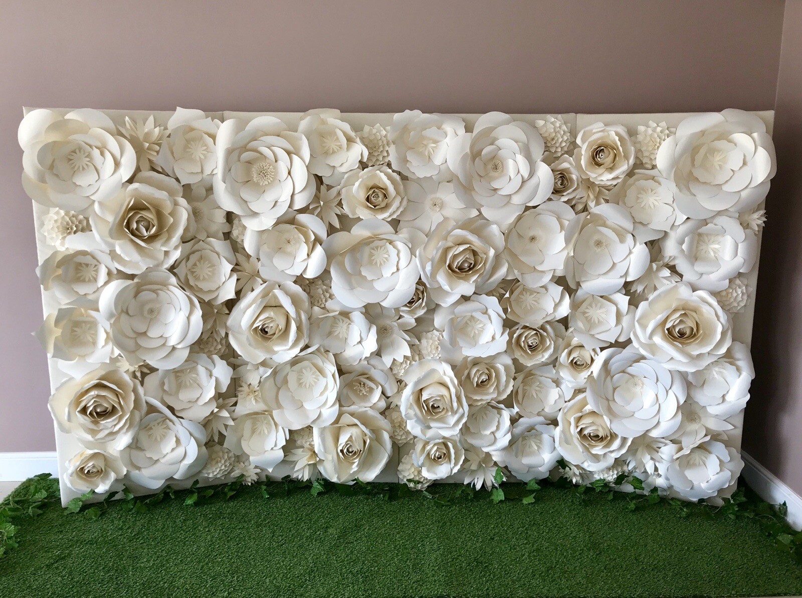 Paper Origami Flower Wall/ Back Drop - Pearlescent Off White / Cream | eBay