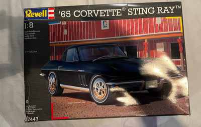 Revell Chevrolet Corvette Sting Ray '65 1/8 Model Kit #23142 | eBay
