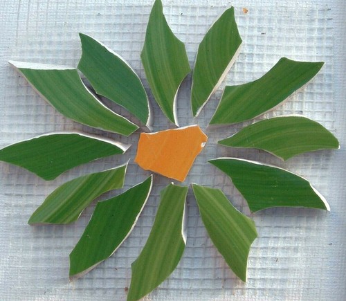 4" Dark Green Daisy Flower Mosaic Tile Broken Cut China Plate | eBay
