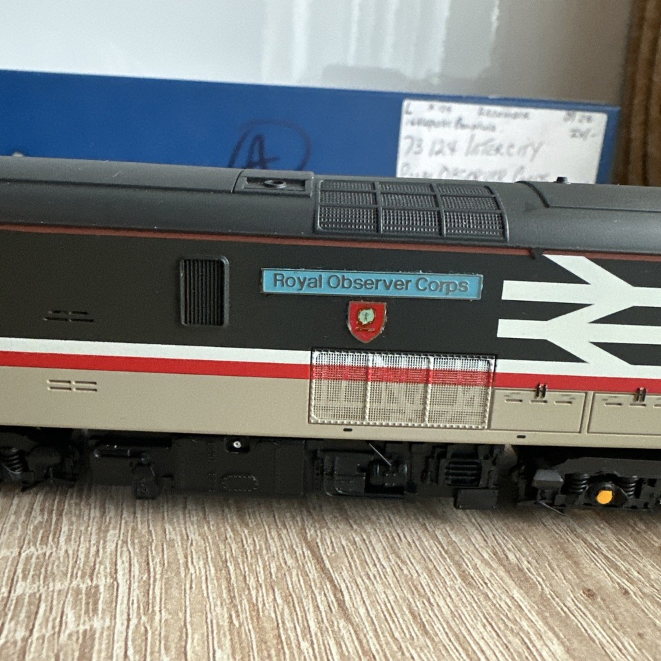 Lima Class 73 Inter City Executive Livery, Renumbered 73124, Magnetic ...
