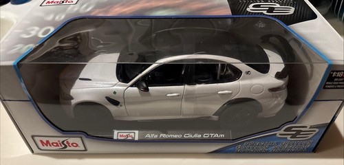 Maisto ALFA ROMEO Giulia GTAm 1:18 White With Black 1:18 Scale | eBay