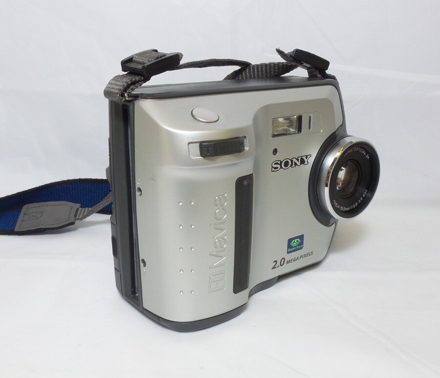 Boxed Sony Mavica Floppy Disk Digital Camera (MVC-FD200) 27242602335| eBay