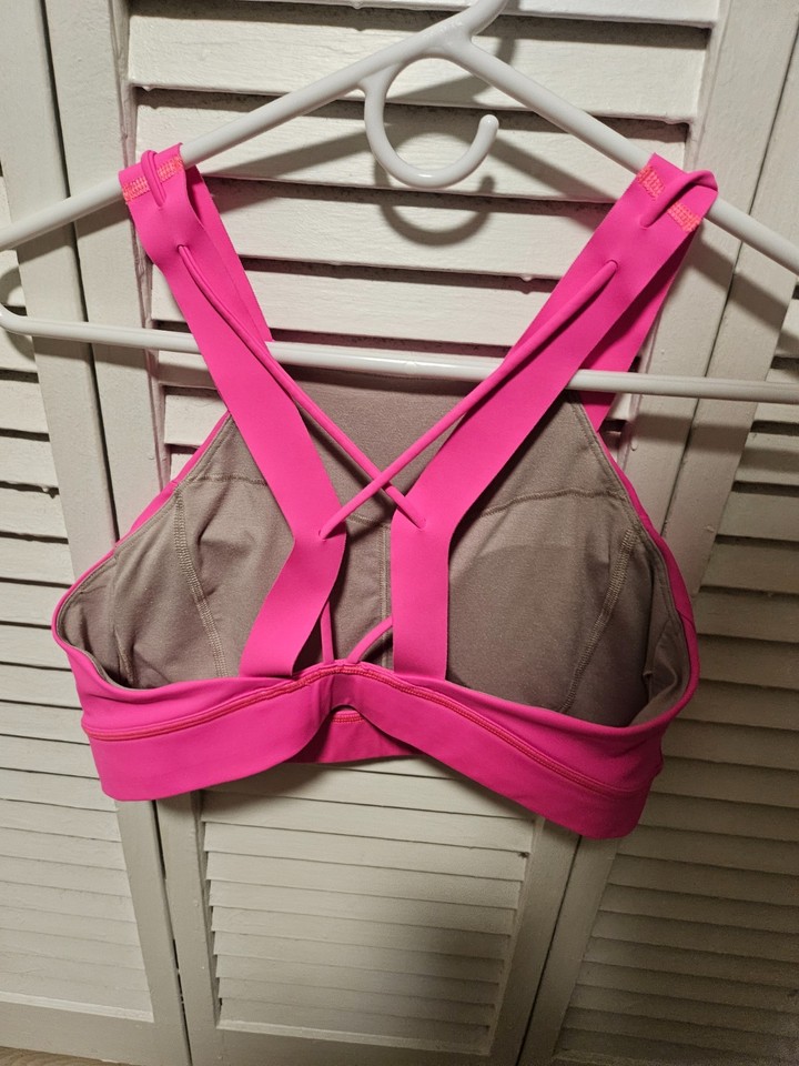 Lululemon Strong at Heart Bra *Medium Support, size 10 Highlight Pink ...