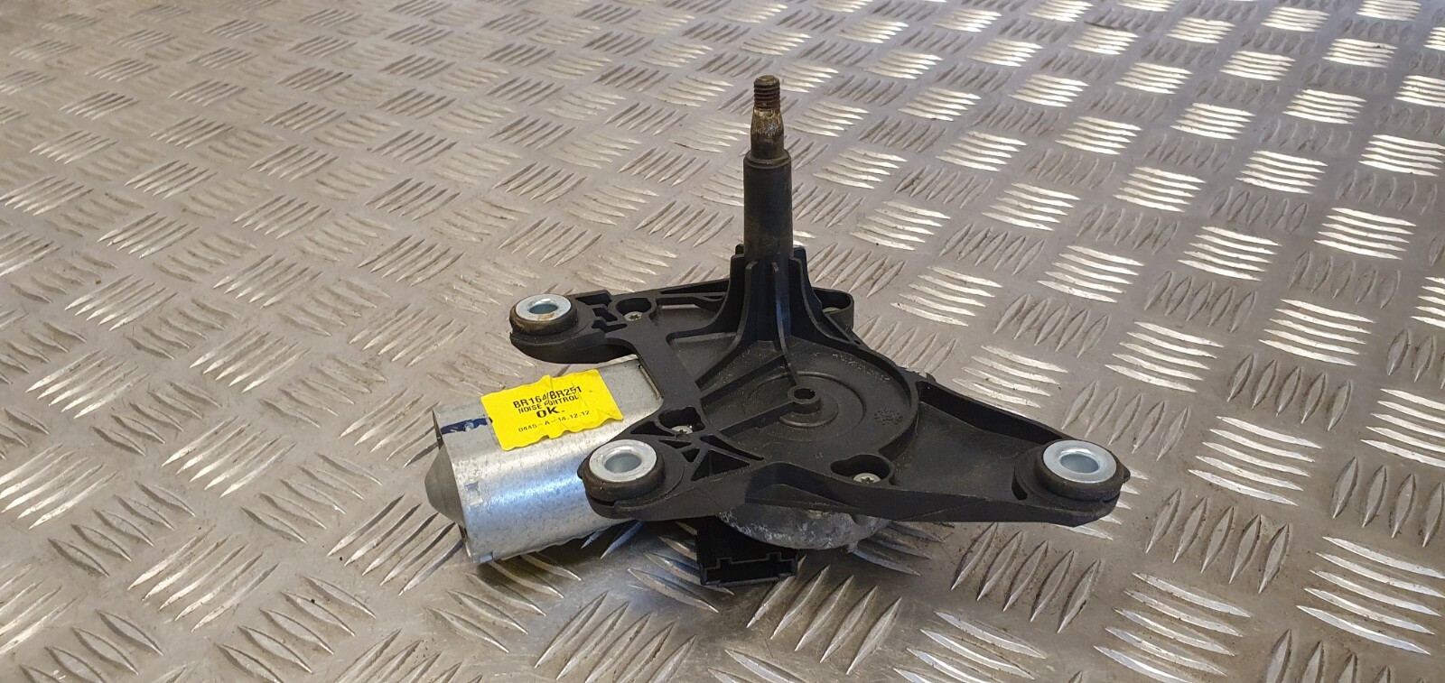 L1 MERCEDES ML W164, W251 R CLASS REAR WIPER MOTOR A2518200042 | eBay
