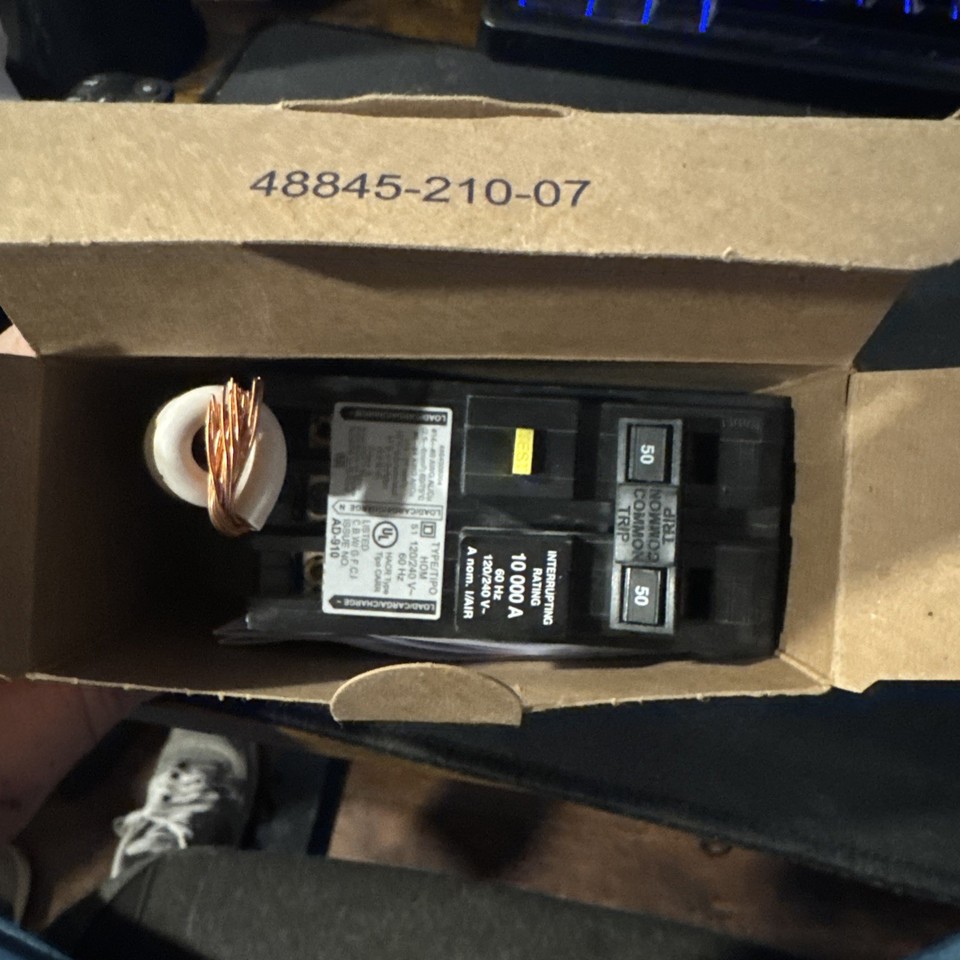 Square D Homeline HOM250GFI 2 Pole 50 Amp 120/240V Plug In HOM GFCI GFI ...