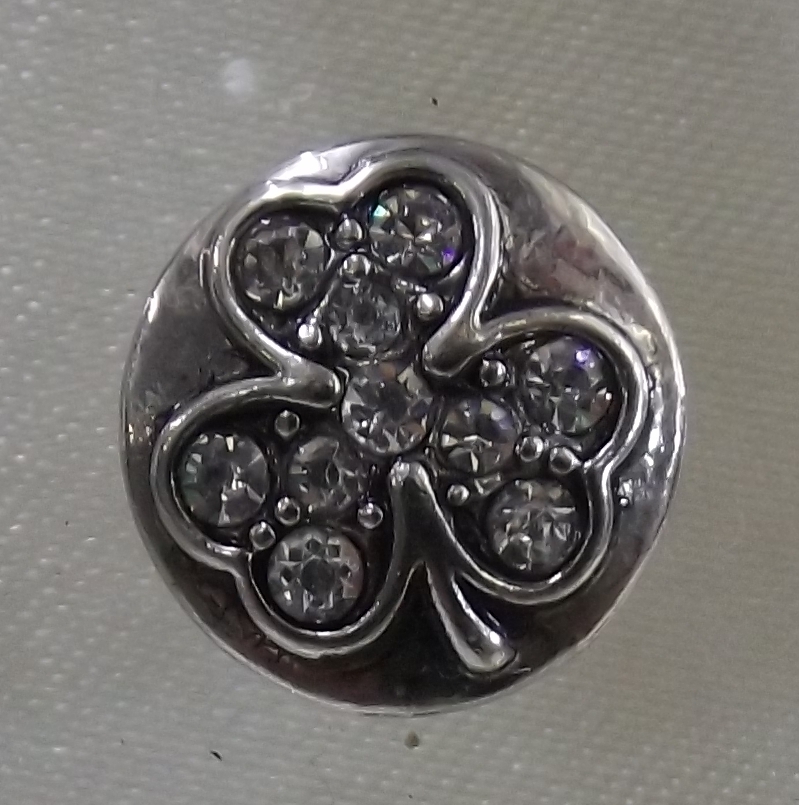 Crystal Silver Clover 12mm Noosa Style Snap Button Chunk | eBay Australia