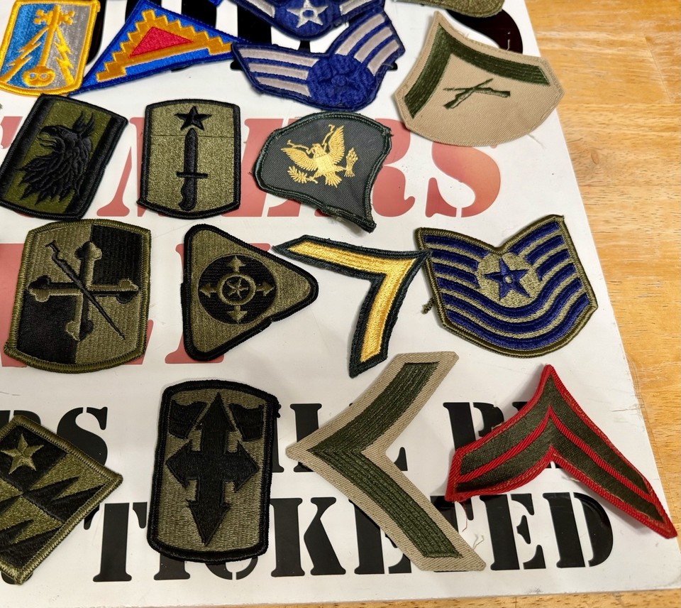 MILITARY GI PATCH LOT OF 42, VARIETY, WHAT YOU SEE IN THE PICS IS WHAT ...