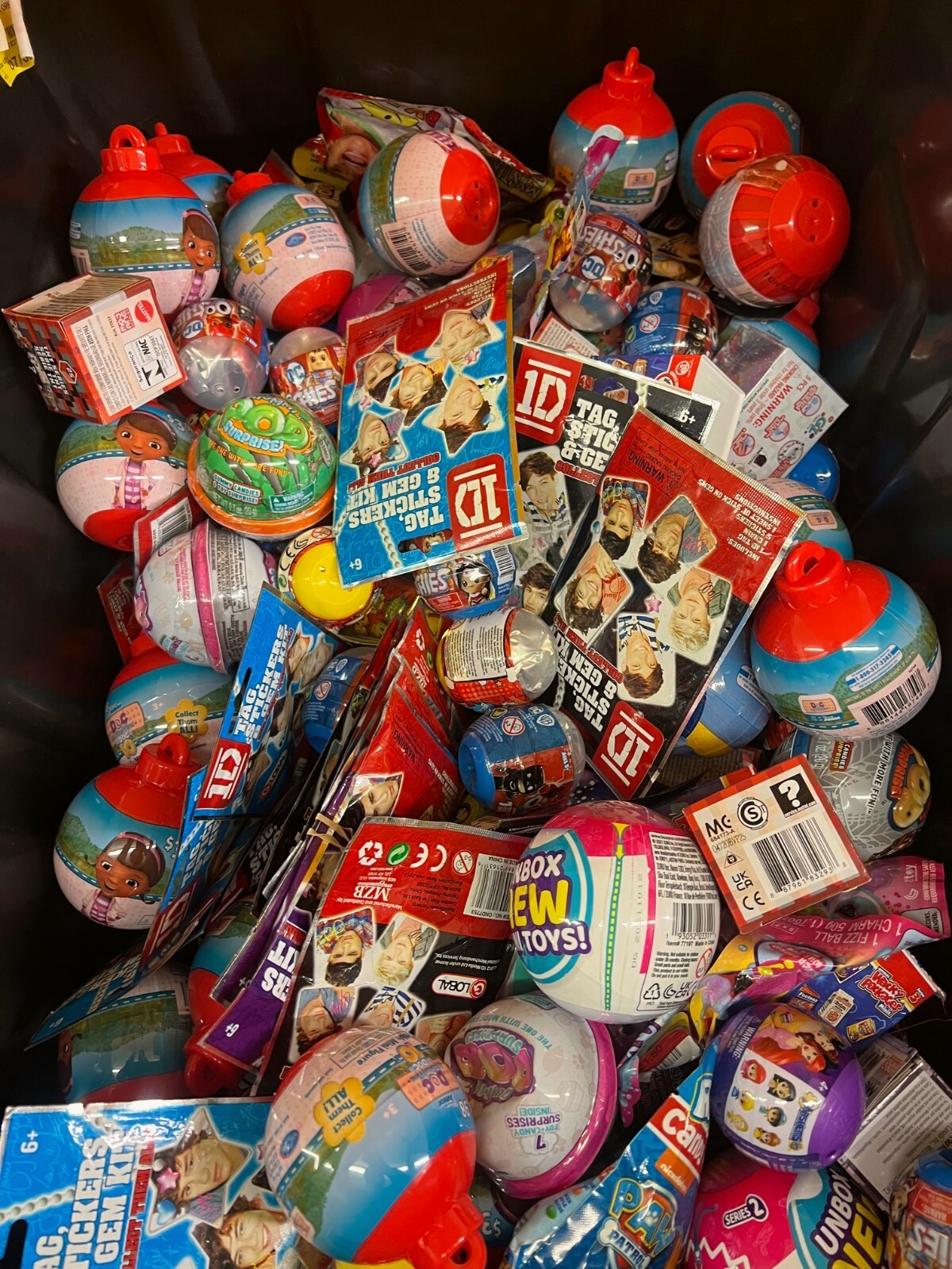 SURPRISE BLIND BAG RANDOM LOT LOL Frozen Minecraft Halo Marvel Freddy's ...