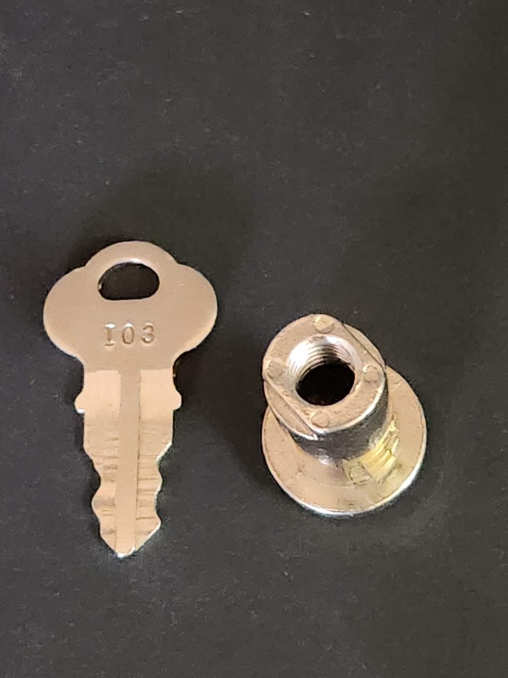Replacement Lock and Key For Regal Gumball/Peanut Machine - 5/16" x 18 ...