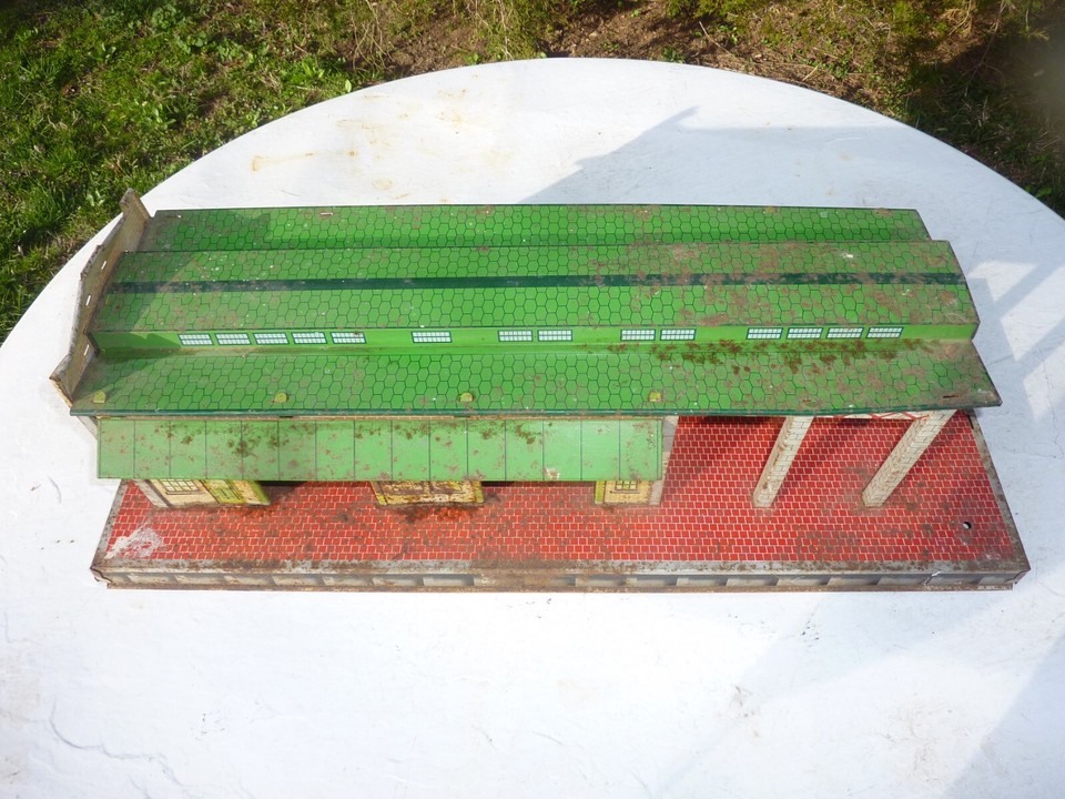MARX TIN TOY FREIGHT TERMINAL OFFICE 1940-1950s METAL VINTAGE 29 INCHES ...
