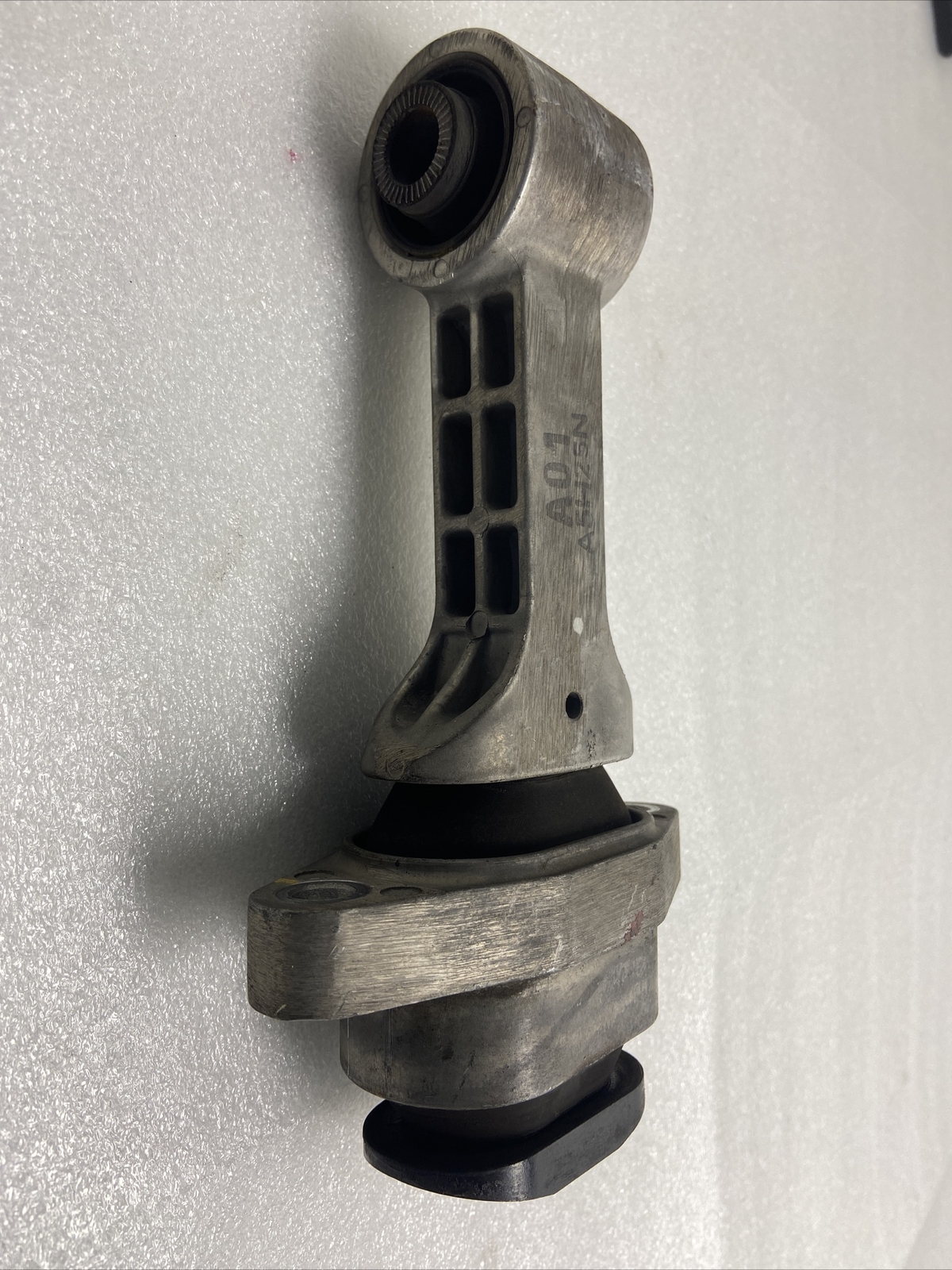 2011 - 2016 Hyundai Elantra 1.8L Lower Engine Rod Mount 21950-3X000 OEM ...