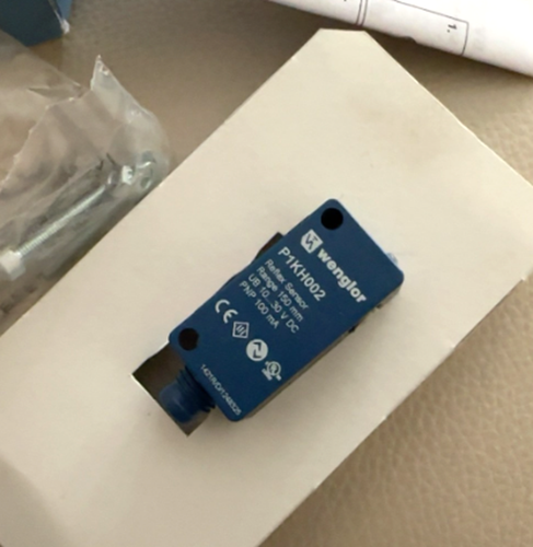 1PC New In Box WENGLOR P1KH002 Reflex Sensor Switch | eBay