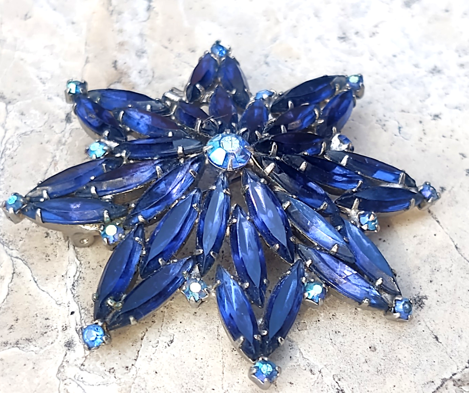 Vintage Sherman Brooch Blue Aurora Borealis Large Snowflake Starburst ...