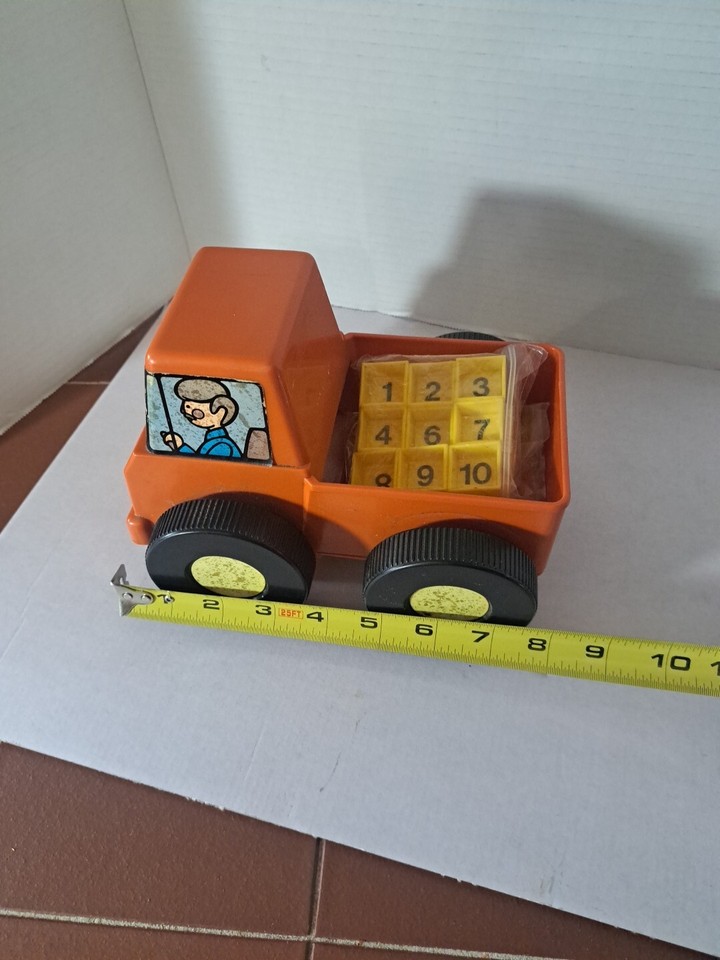 Vtg Tupperware Street Sweeper Pick Up Truck & Blocks, Missing Decal ...
