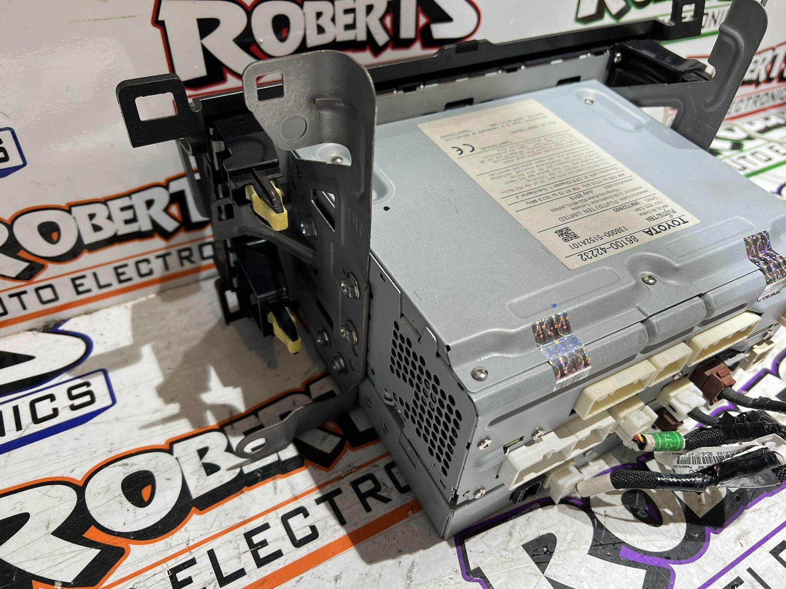 2014-2015 Toyota Rav4 GPS Navigation HD Radio CD Player Gracenote AM FM ...