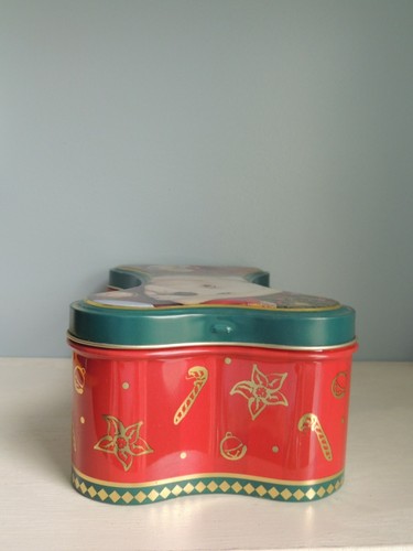 Tin Box Company Dog Bone Shaped Christmas Tin Dog Tin Labs Dog Treat ...