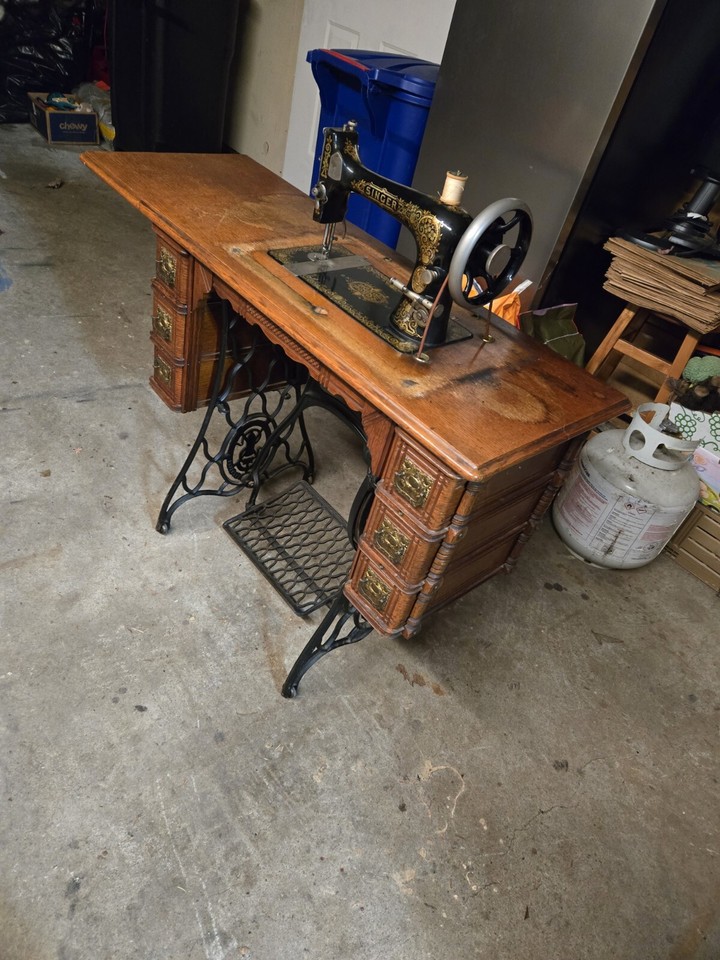 *Antique 1894 Singer Sewing Machine* Great Working Condition Rare | eBay