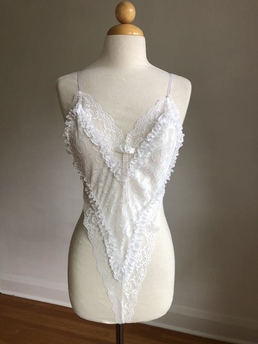 STUNNING VTG DELICATES White Chiffon & Lace Teddy Thong Romper Lingerie ...