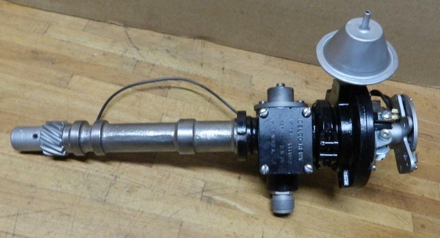 1963 Corvette Fuel Injection Distributor GM Delco Remy 1111022 Dated 2 ...