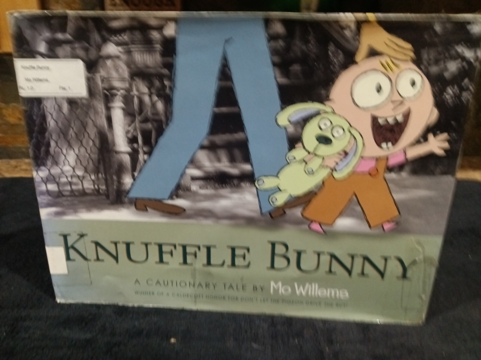 Knuffle Bunny: A Cautionary Tale Hardcover – Picture Book, September 1 ...