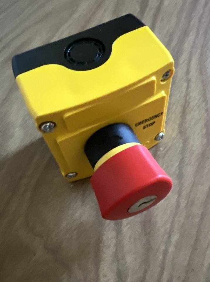BACO Push Button Emergency Stop Switch LBX11302 New In Box w/keys | eBay