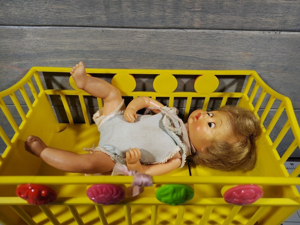 Vintage Deluxe Reading 1960’s Suzy Cute Doll with Crib | eBay