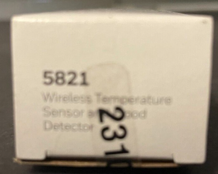 Brand New Honeywell 5821 Wireless Temperature Sensor & Flood Detector w ...