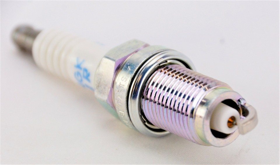 Set of 4 Genuine NGK 6774 Spark Plug Laser Iridium IZFR6K13 | eBay