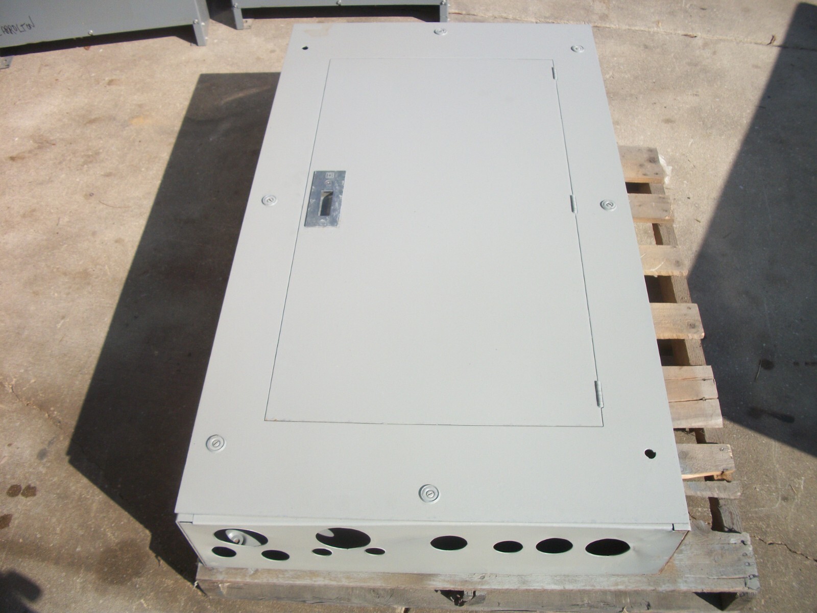 SQUARE D HCM I-LINE LOAD CENTER PANELBOARD HCM36318-3C4 500A 120/208V ...