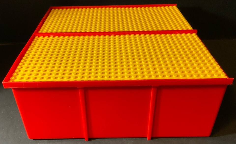 VTG Lego Red Storage Carry Case 2 Yellow Baseplates on Top No Dividers ...