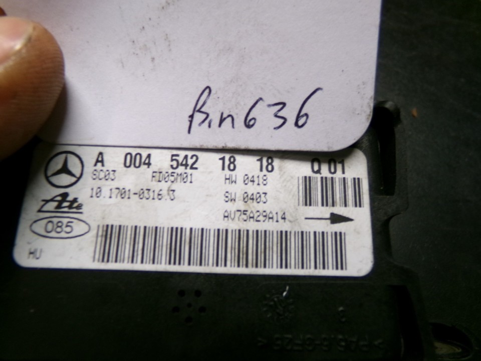 Yaw Turn Rate Speed Sensor A 0045421818 06-09 Mercedes Benz X164 GL450 ...