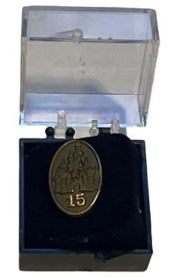 Disney - Cast Member Service Award - 15 Year Pin (Castle) | eBay