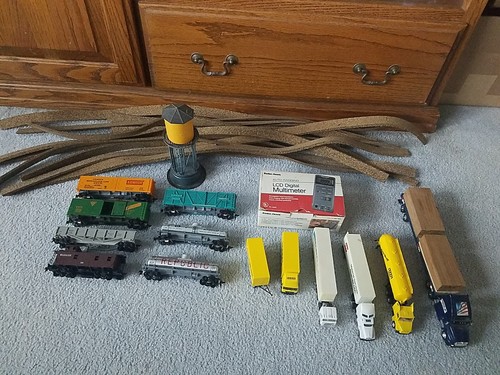 Lot of Vintage Model Railroad Parts And Accessories Most HO See ...