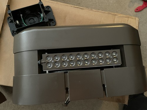 Cree Edge Lighting Sec-edg-3m-wm-02-e-ul-bz-525-40k / 20 Leds | eBay