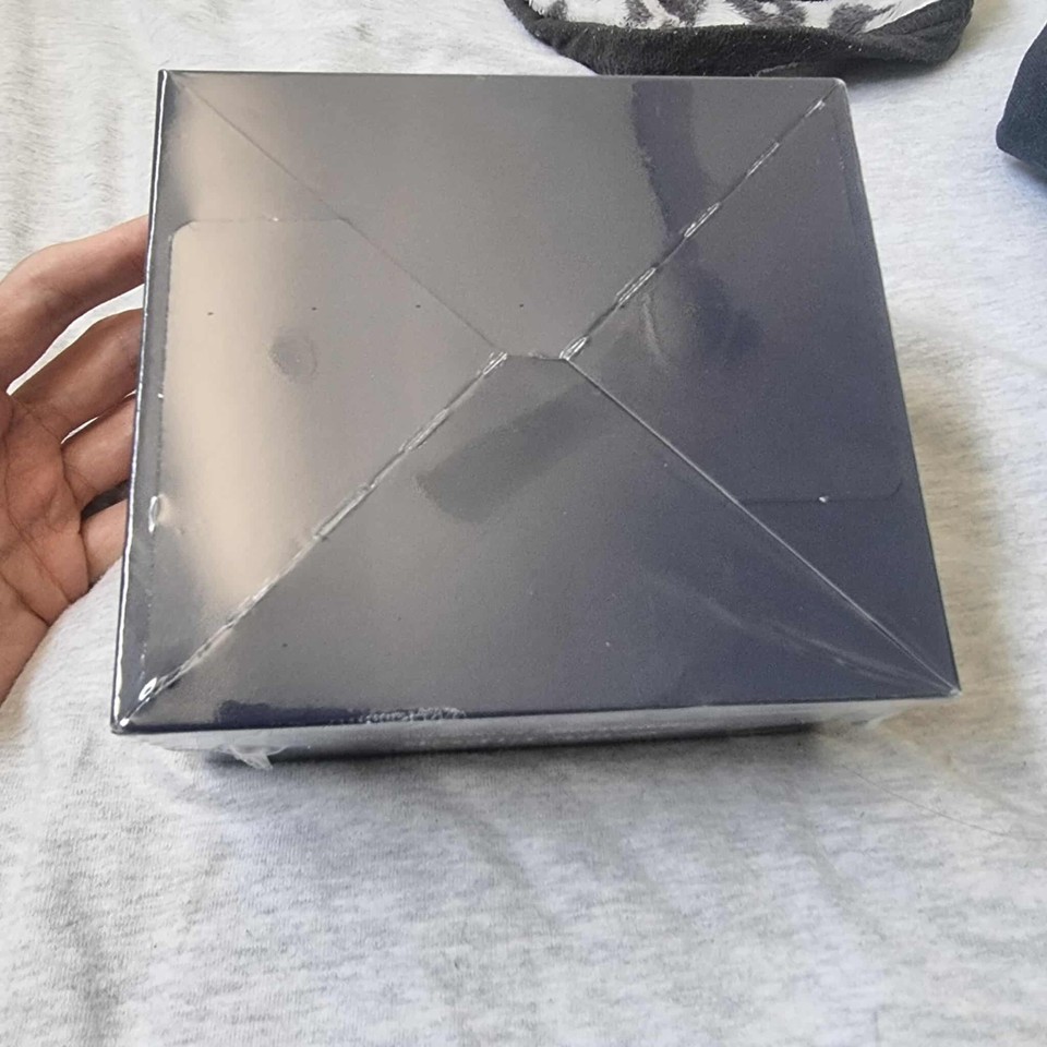 One Piece OP-01 (Blue Bottom) Booster Box Sealed With Minor Tear | eBay