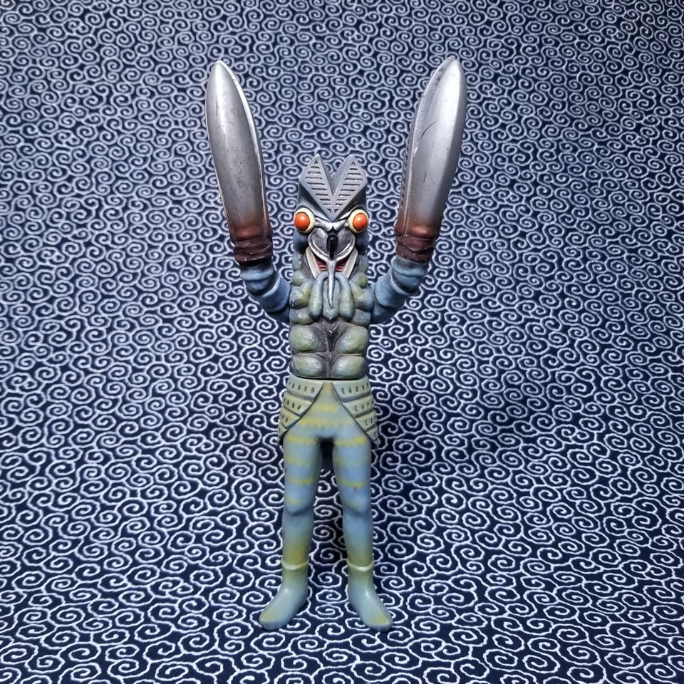 Ultraman Alien Baltan Bandai Ultra Monster Series Soft Vinyl EXC ...