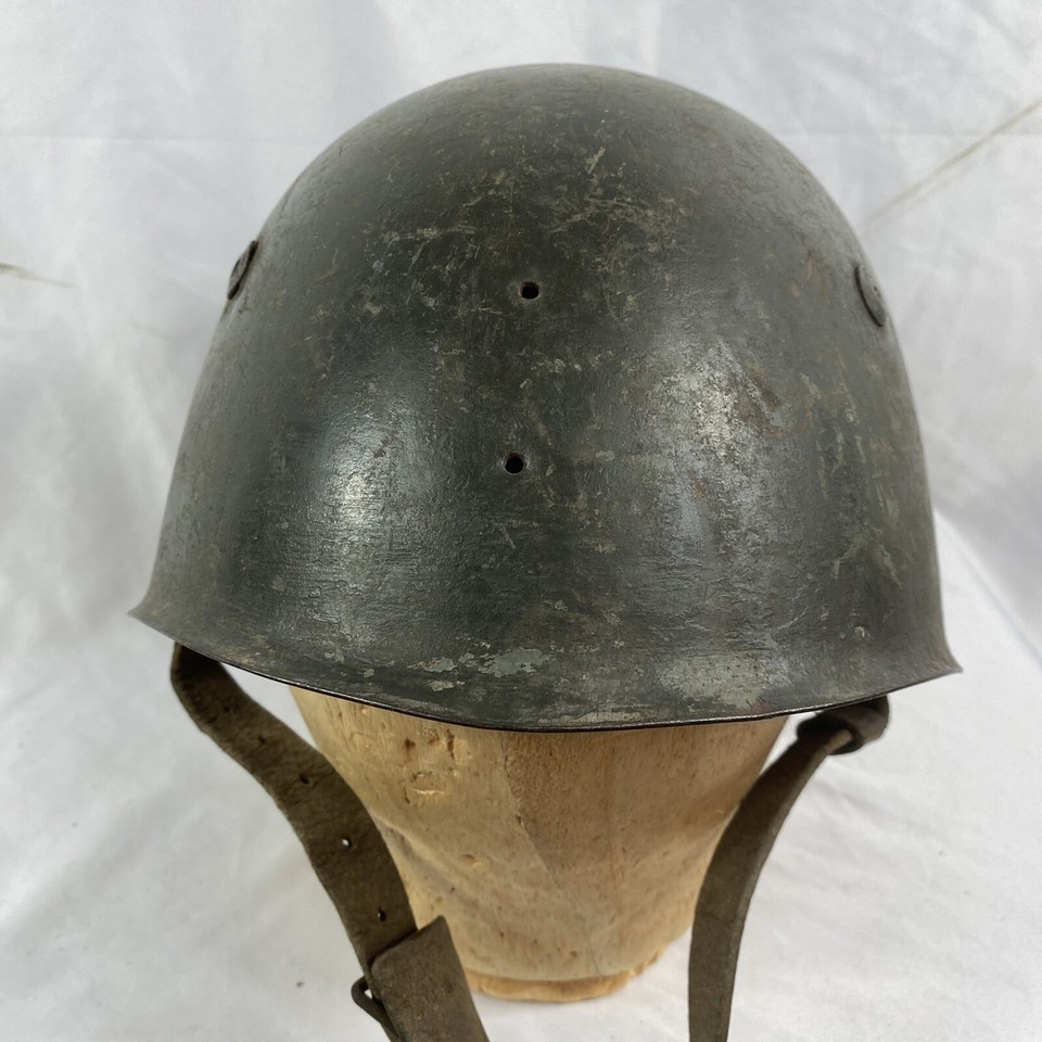 Original WWII Italian m33 Helmet Complete w/ Liner & Chinstrap | eBay