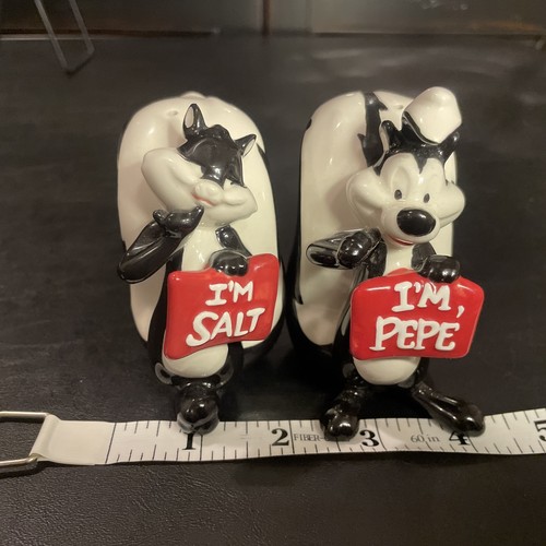 Looney Tunes Pepe Le Pew Penelope Skunk Salt Pepper Shakers Warner Bros ...